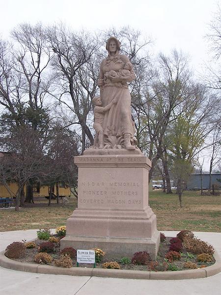 Madonna of the Trail Statue | Daughters of the American Revolution